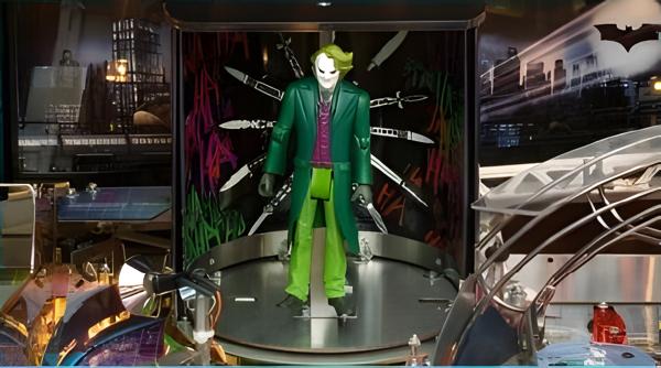 Stern Batman The Dark Knight Pinball Machine For Sale | Liberty Games