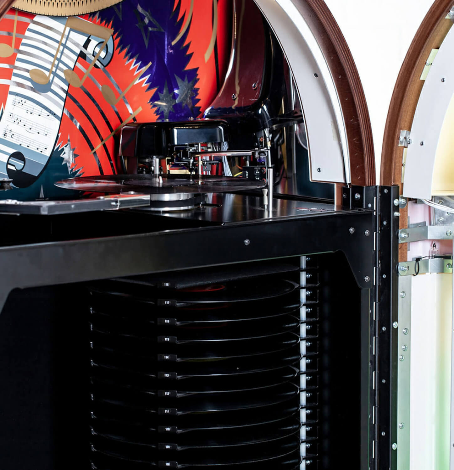 Sound Leisure SL33 Vinyl LP Jukebox | Liberty Games