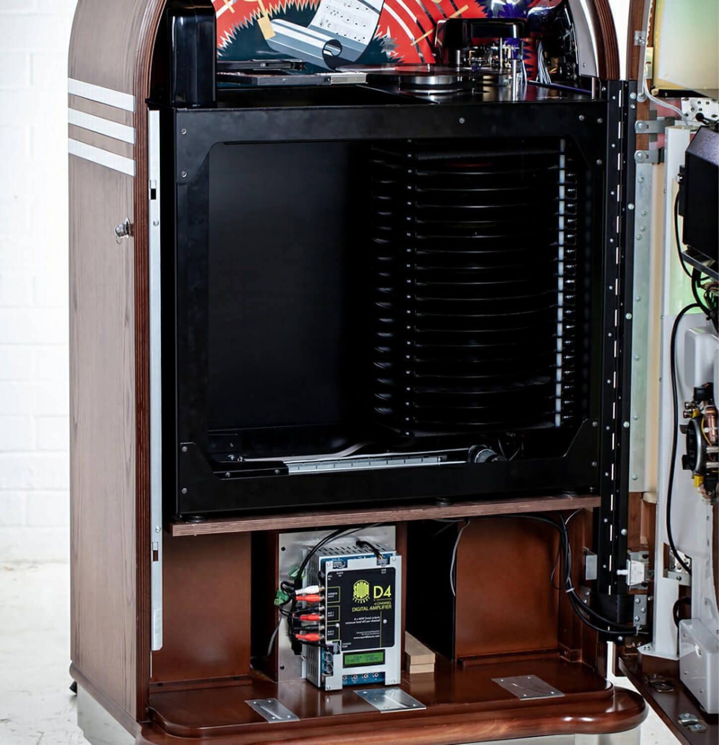 Sound Leisure SL33 Vinyl LP Jukebox | Liberty Games