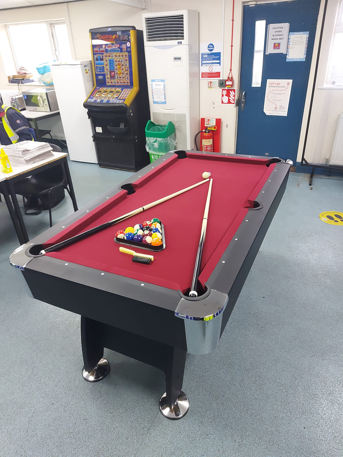 Strikeworth Pro American Deluxe 6ft Pool Table | Liberty Games
